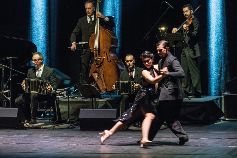“Colores de tango”: il ballo argentino arriva a Udine - Giornale della ...