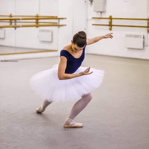 La danza è un balsamo, stimola forza, gentilezza ed equilibrio psichico