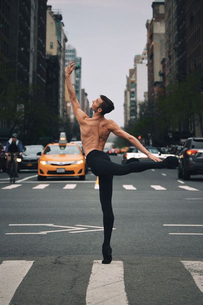 AUB ‒ Galà di Danza Classica e Contemporanea con Ramon Agnelli